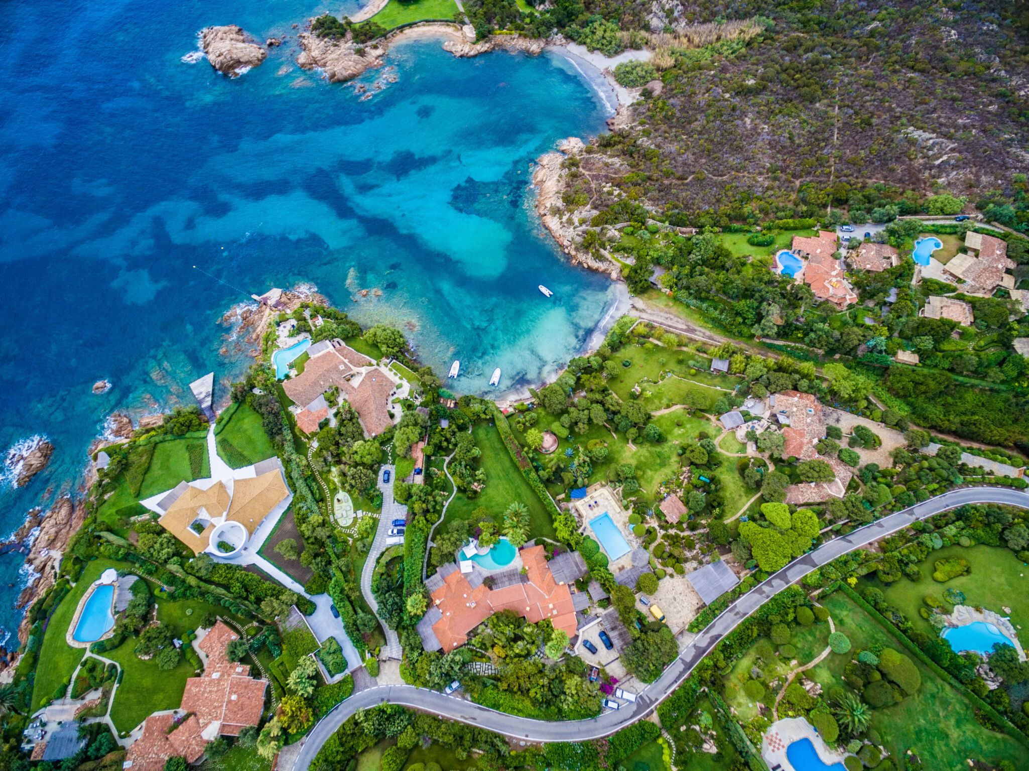 Waterfront Properties and Luxury Real Estate in Italy