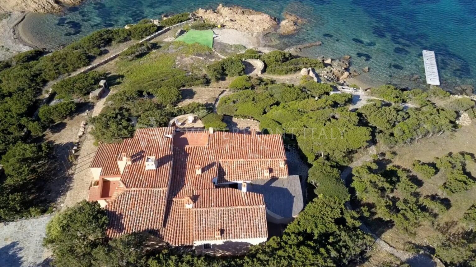 Villa Juniper – Waterfront Italy