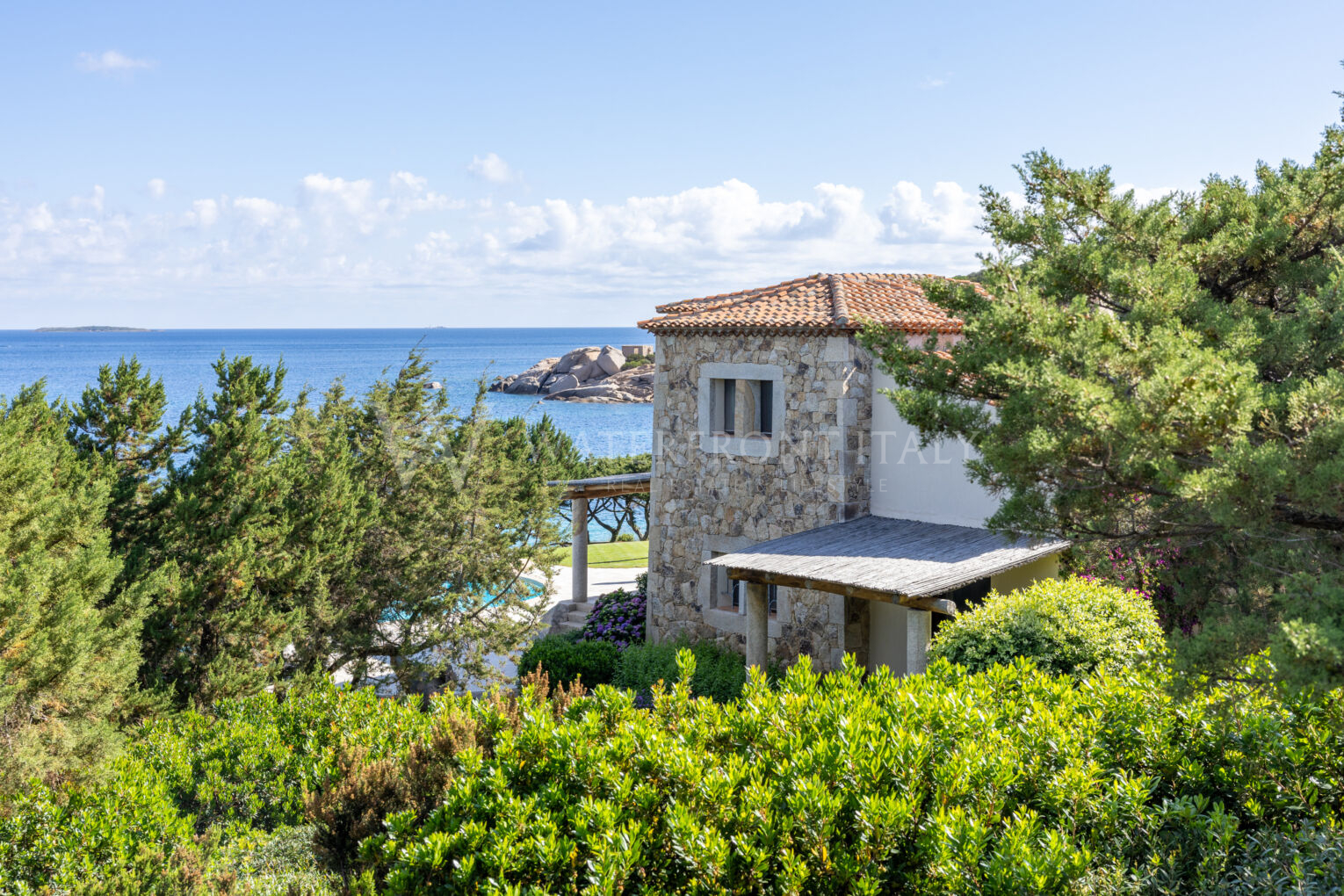 Waterfront Villa Venere – Waterfront Italy